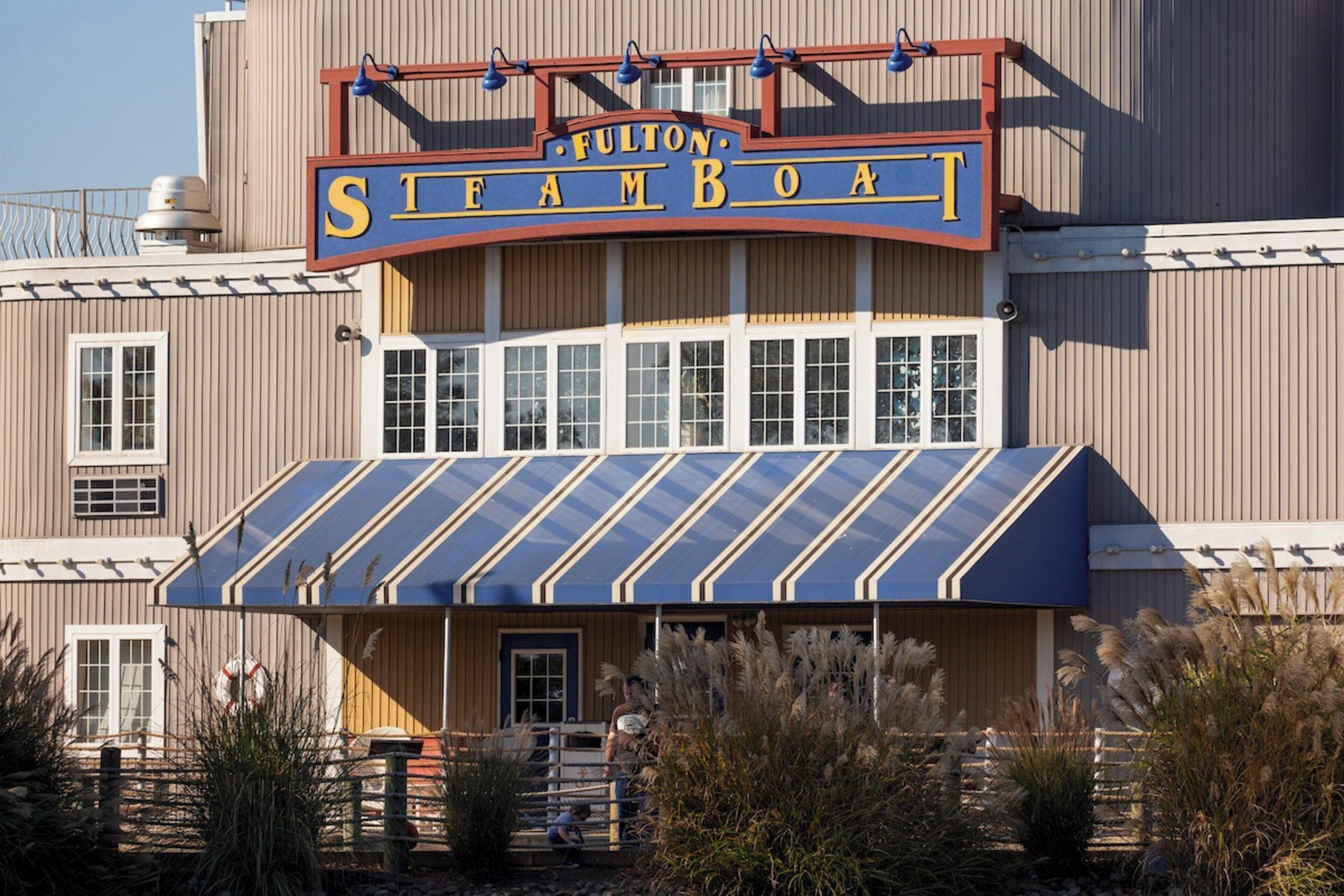 FULTON STEAMBOAT INN RONKS: BOOK YOUR STAY IN RONKS AND ENJOY GREAT RATES